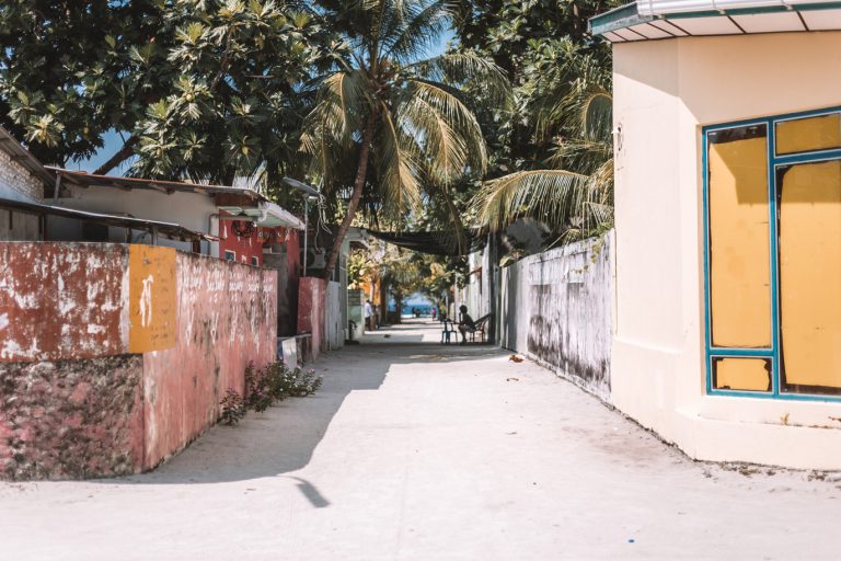 Traveling The Maldives - All you should know - moments of yūgen